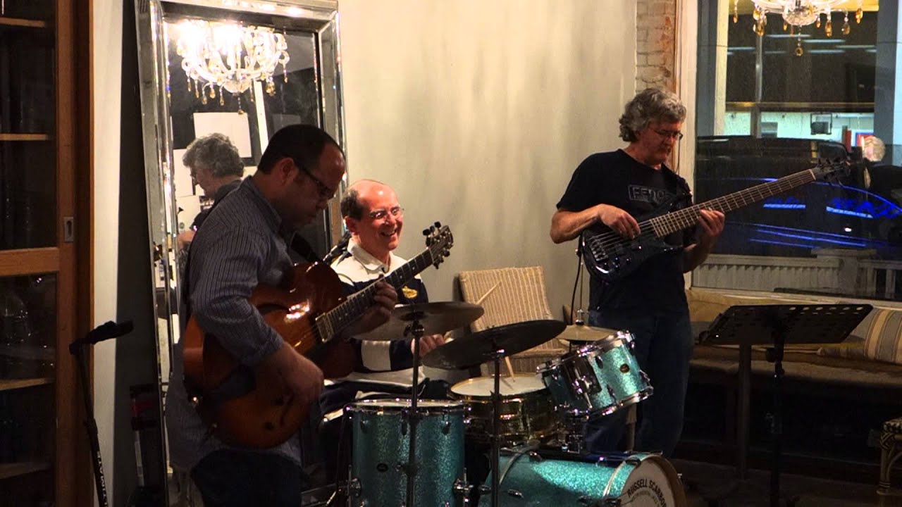Cafe Stella Jazz Night with Russell Scarborough Trio - YouTube