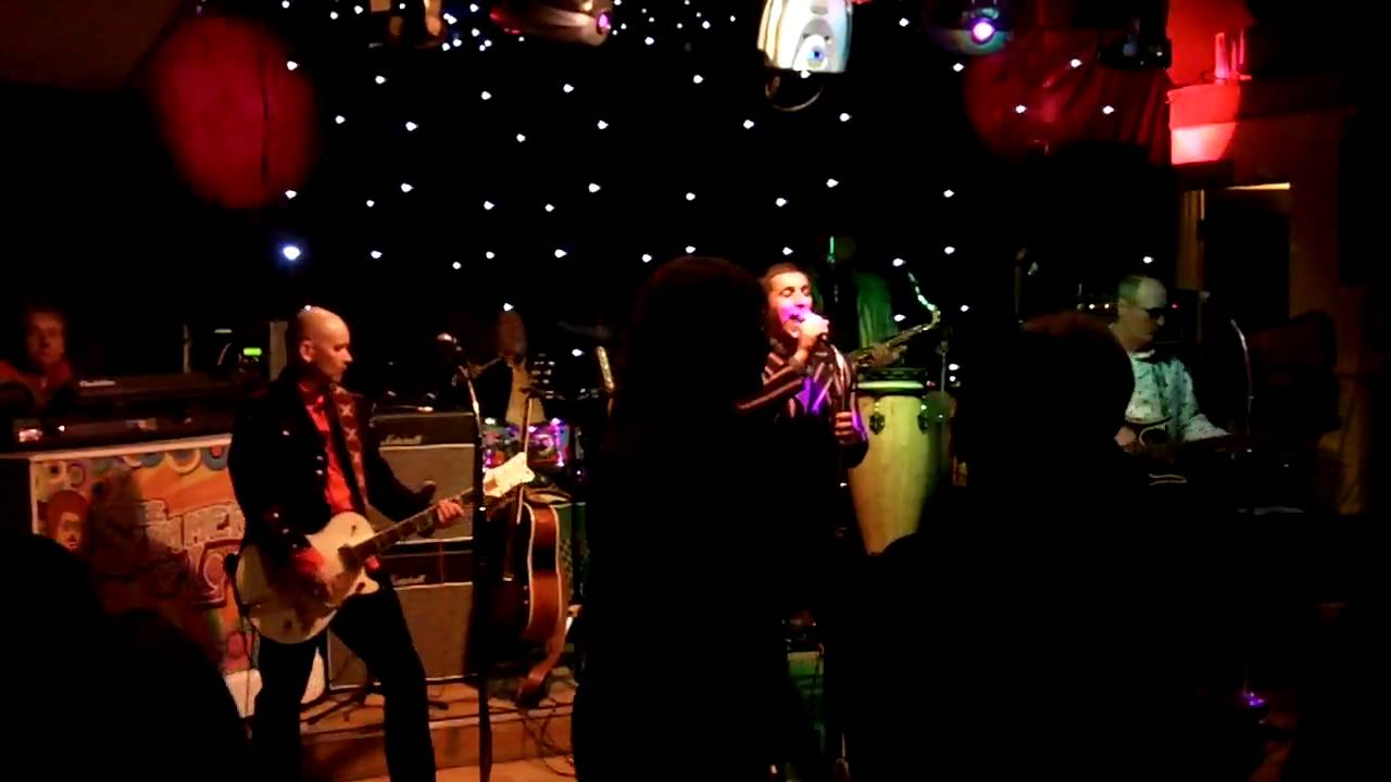 The New Amen Corner sings "A Little Help From My Friends" - YouTube