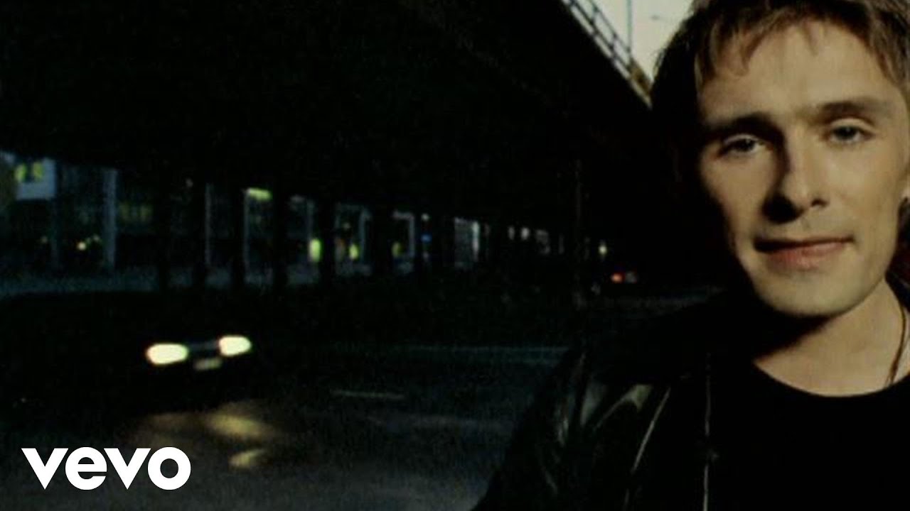 Kalle Ahola - Leijat Helsingin yllä (Video) - YouTube