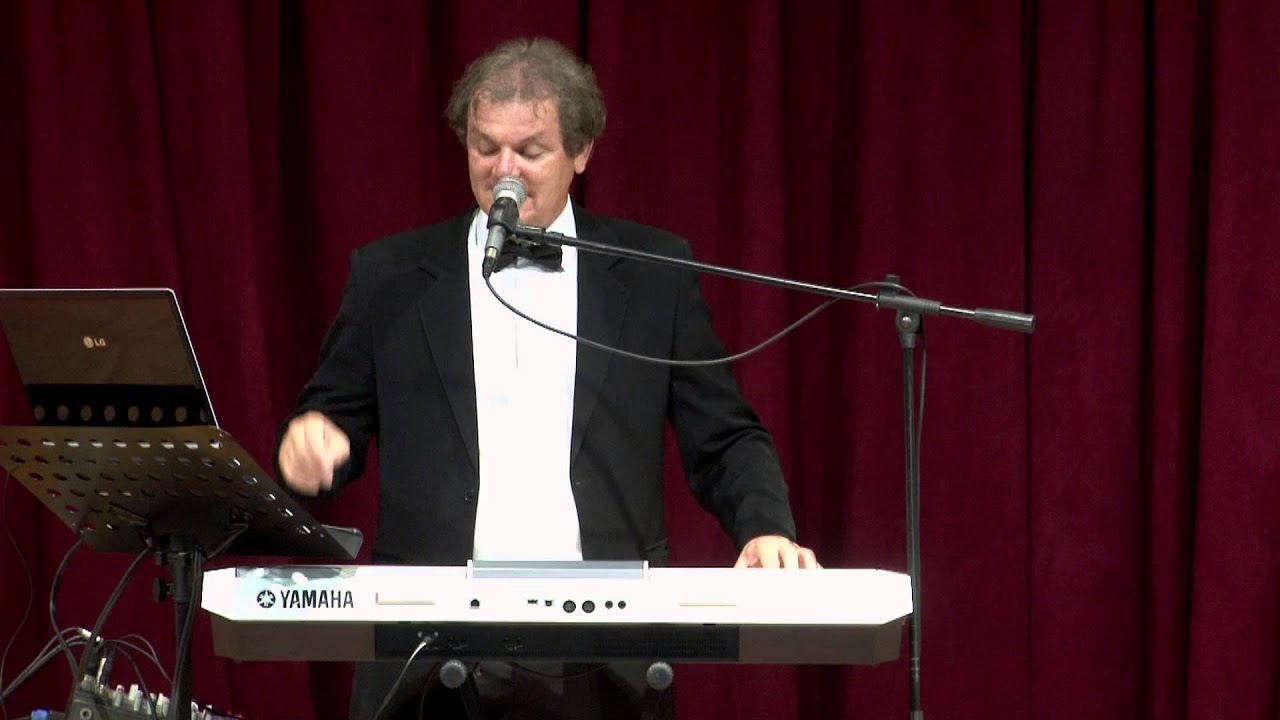 Vittorio. Live - YouTube