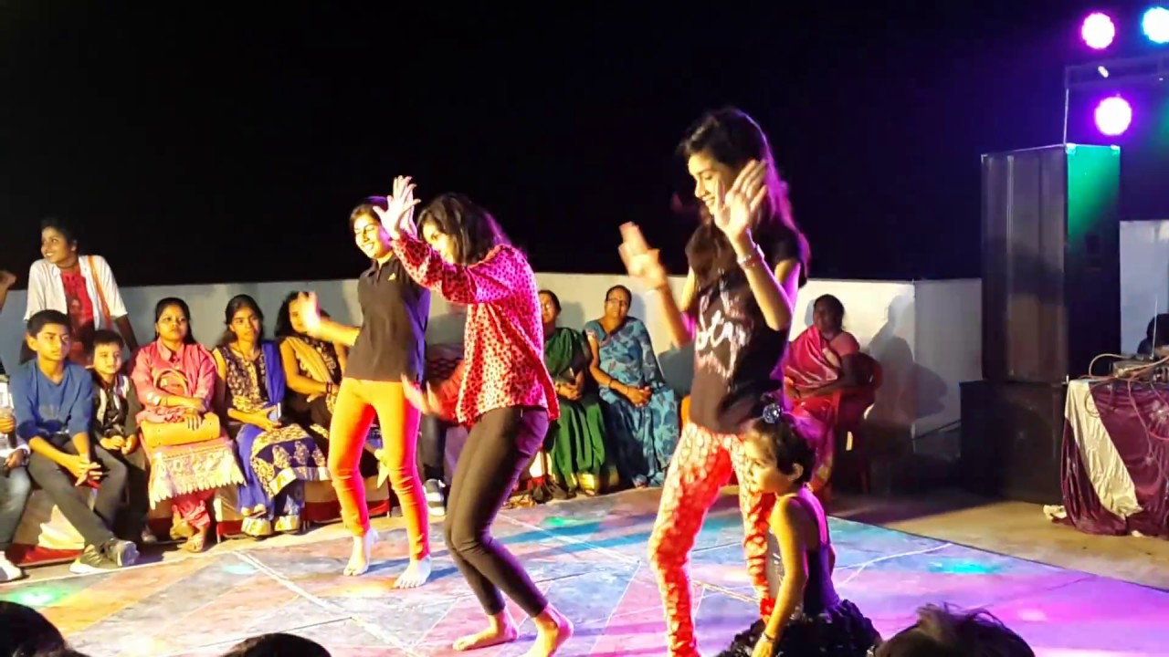 tu khich meri photo तू खीच मेरी फ़ोटो - YouTube