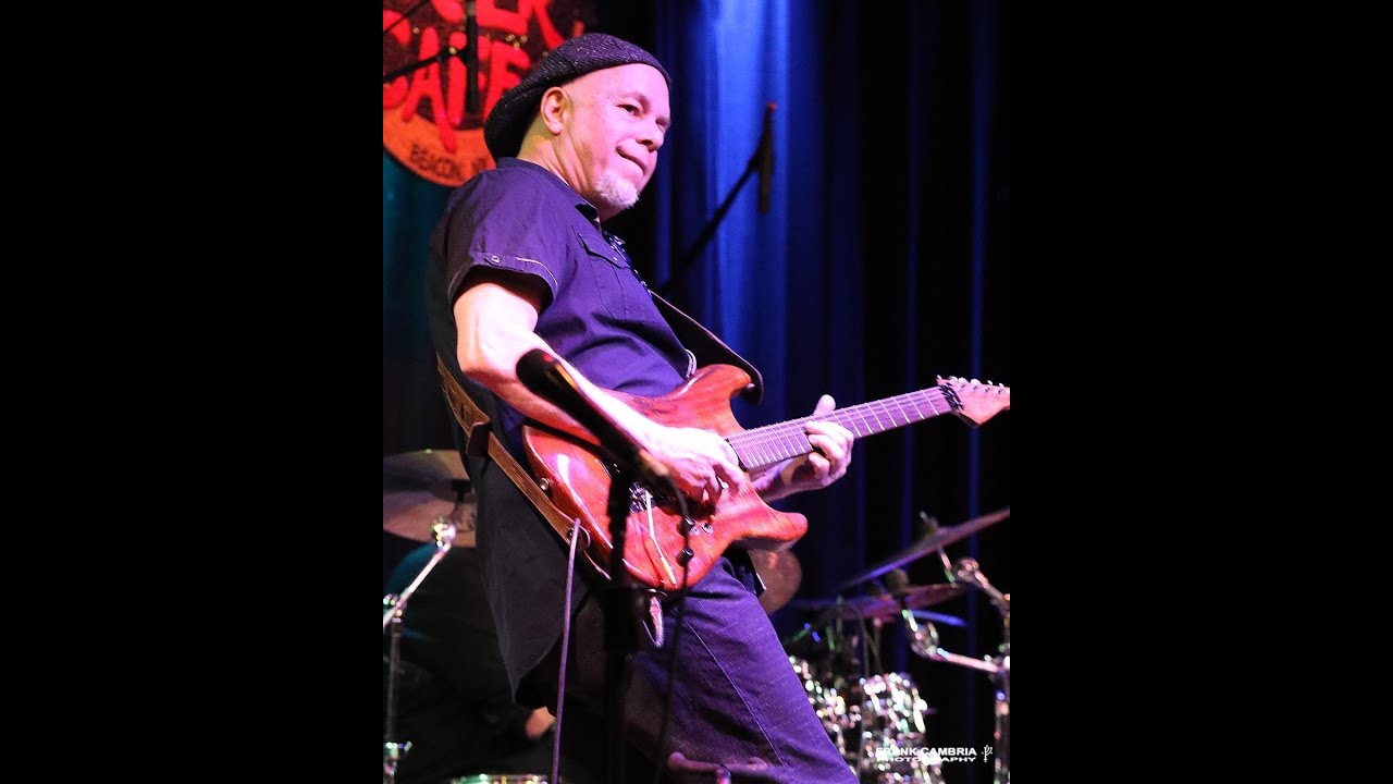 Homeland - Special EFX featuring Chieli Minucci - YouTube