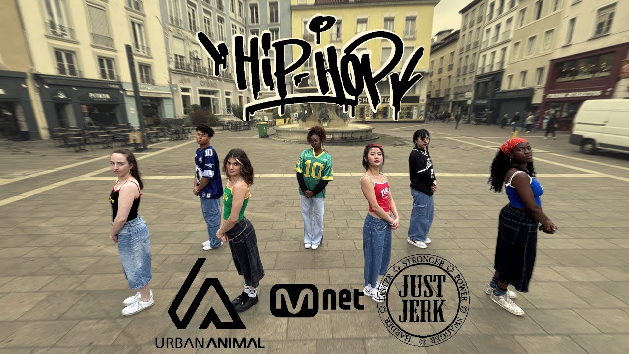 [DANCE IN PUBLIC] MASHUP HIP HOP DANCE (cover by Gravity Crew) - YouTube