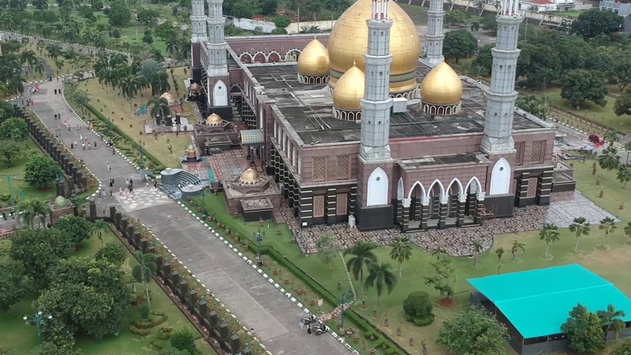 MASJID KUBAH EMAS - YouTube