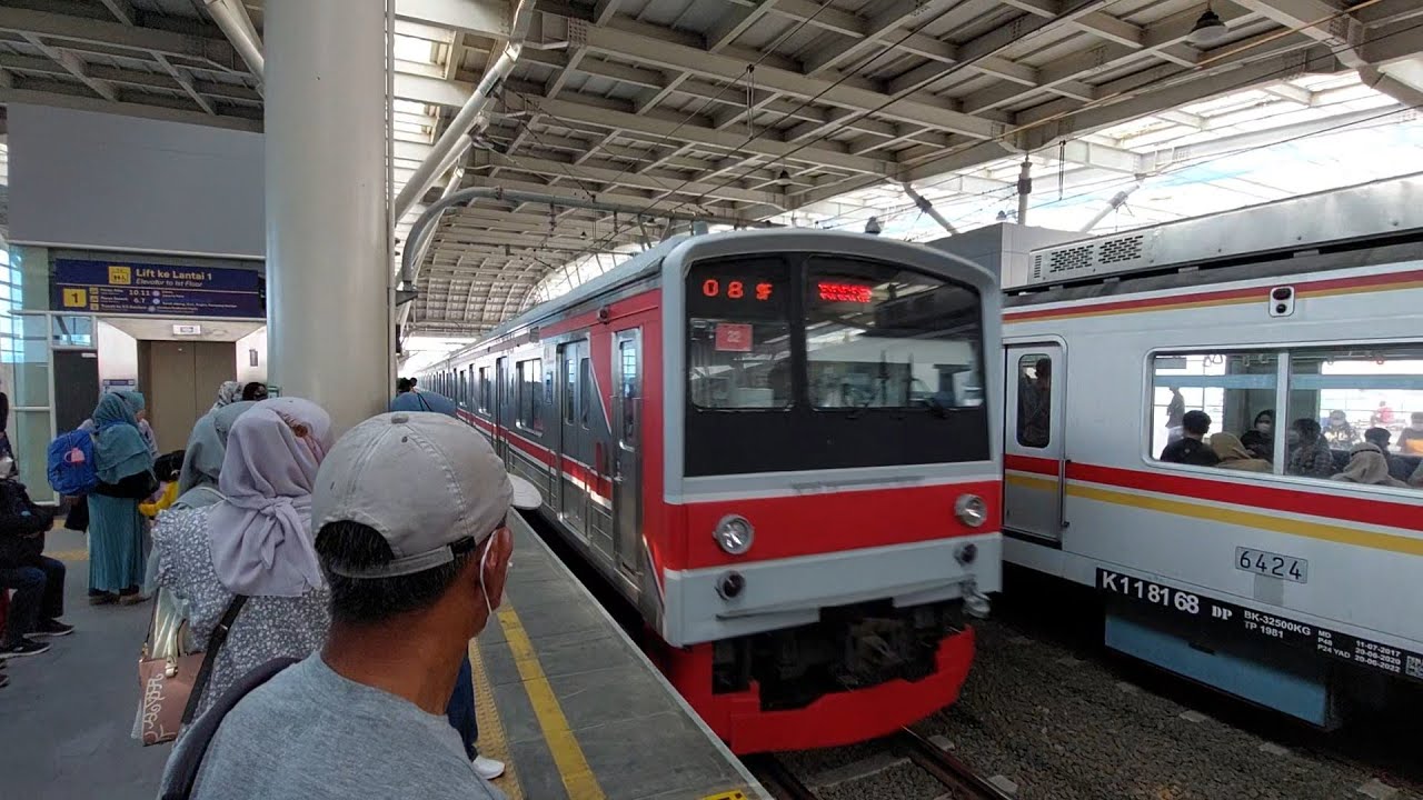 TRIP KRL JR 205 9+32 EX JOGJA SOLO - YouTube