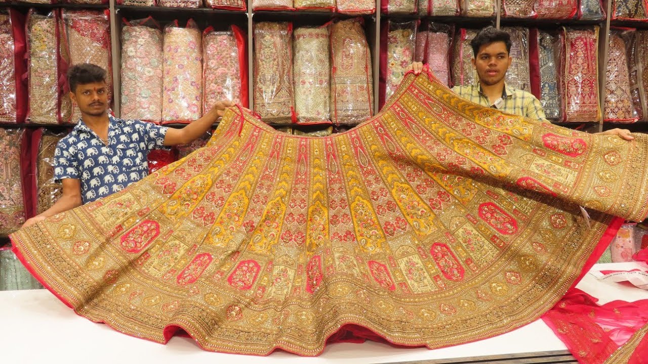 RUPAM celebrity lehenga dstination|unique bollywood lehenga|differnt ...