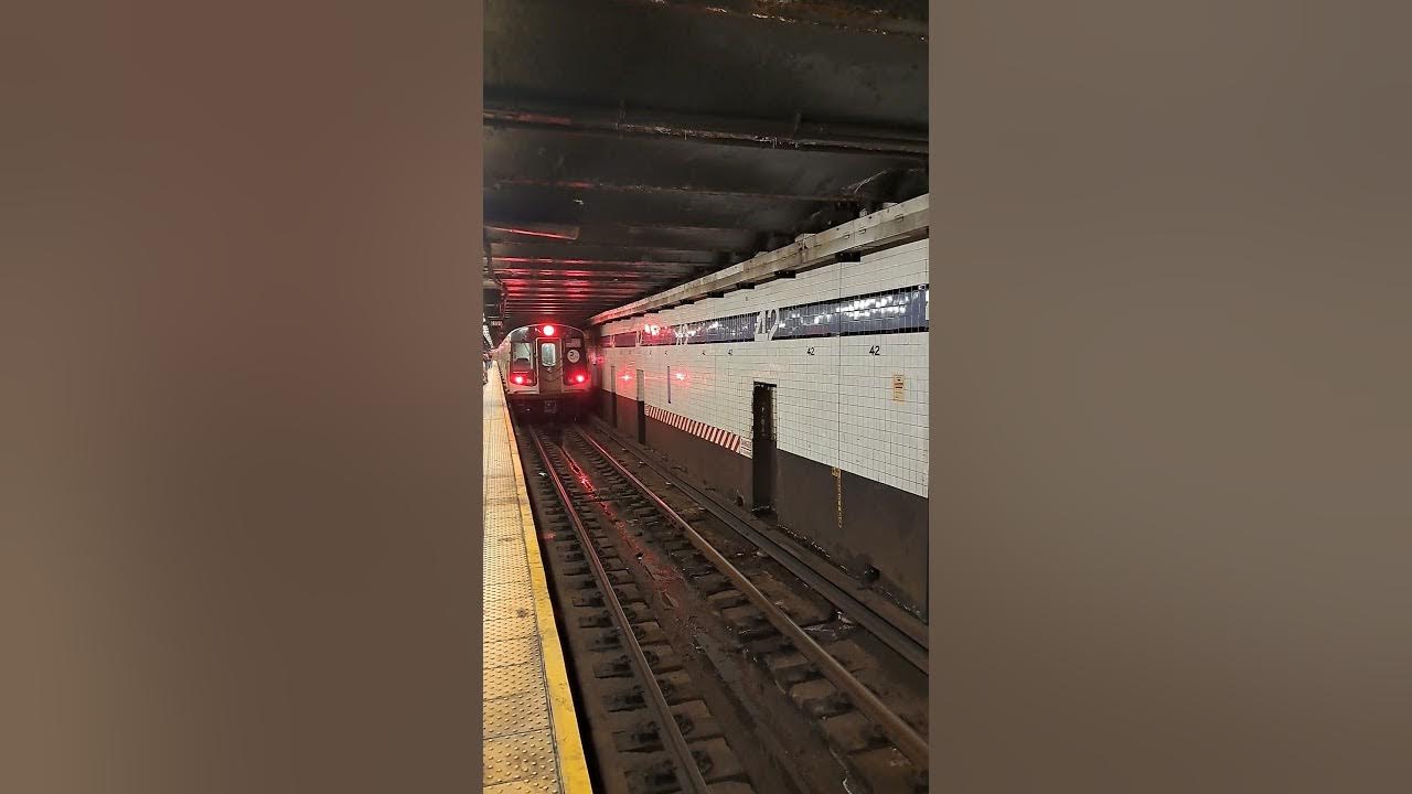 168th Street Bound R179 C train entering and leaving Port Authority Bus Terminal - YouTube