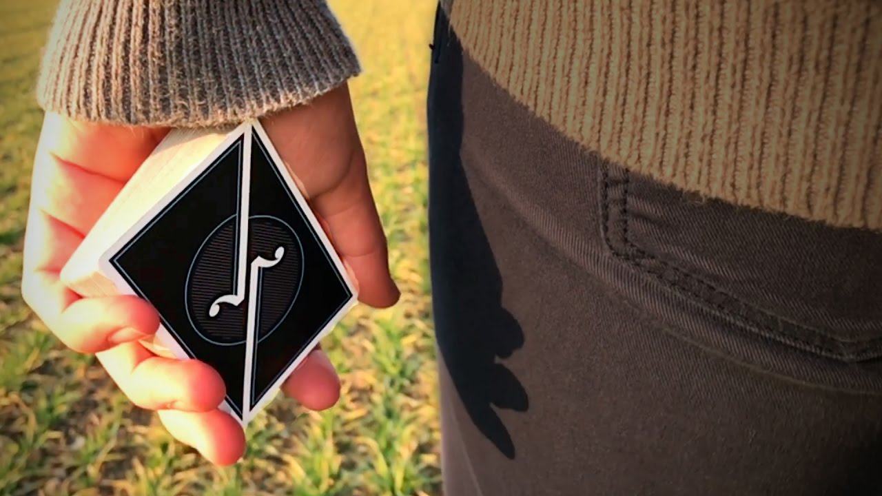 Cardistry | Juggling with Cards by Salvador - YouTube