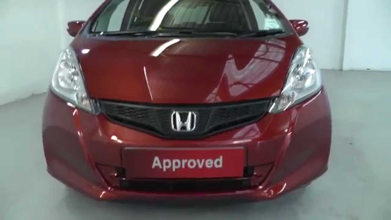 Honda JAZZ 1.3 ES+ in passion red metallic , video walkaround - YouTube