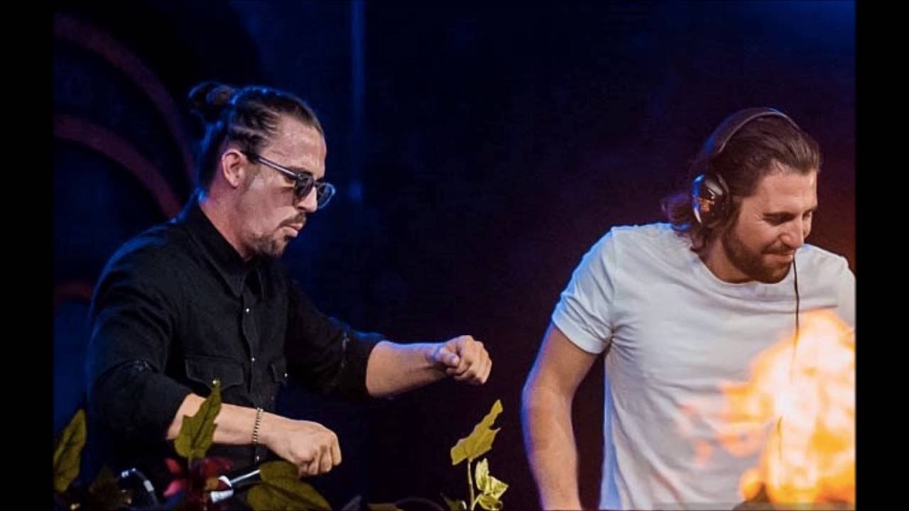 Dimitri Vegas & Like Mike feat. Major Lazer - Hey Baby (Tomorrowland ...