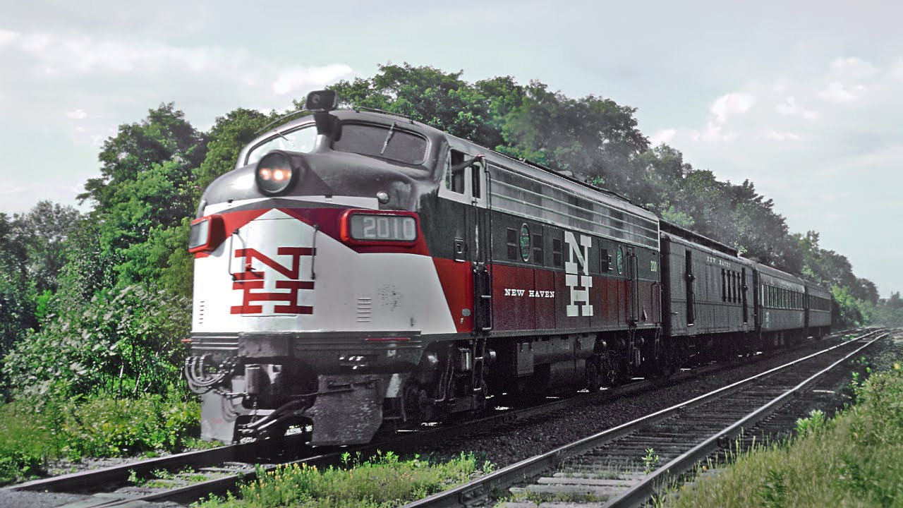 How the EMD FL9 Became a Dual Mode Survivor in Electrified Territory ...