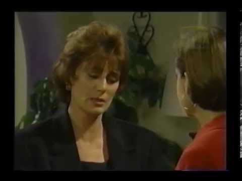 Retrato de Familia  - Discusión entre Irene y Cecilia