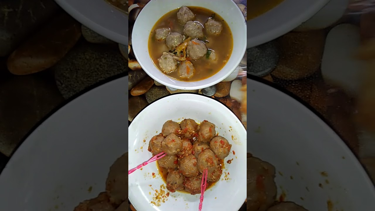 Pentol kuah pedas & pentol mercon - YouTube