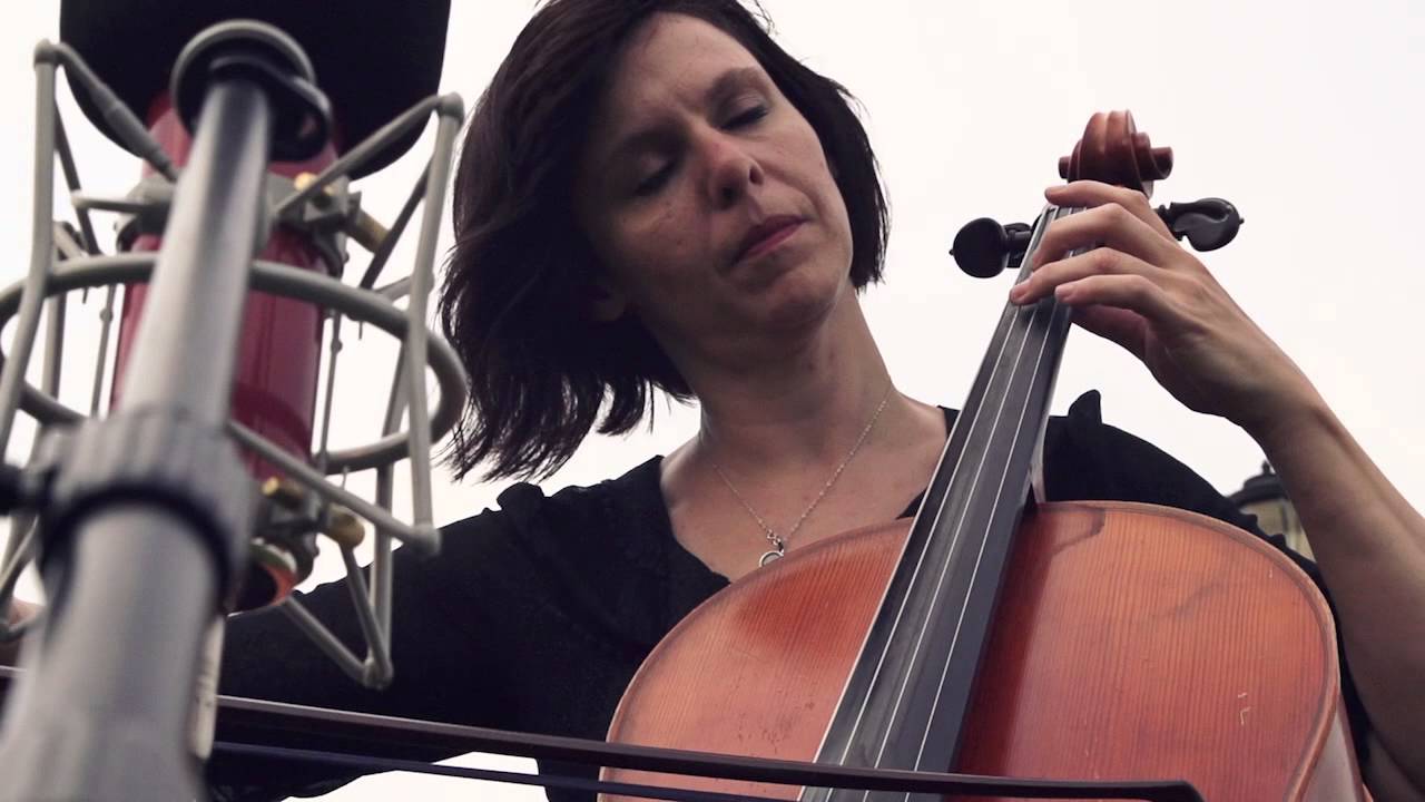 Helen Gillet - Untitled - YouTube