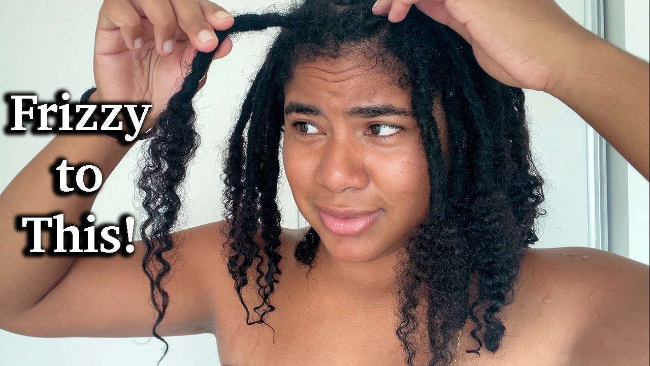 Combing out my curly ends some more/ taming the frizz - YouTube
