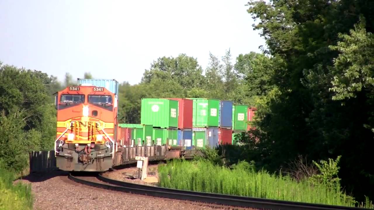 BNSF 5341 West Towards Chana, Illinois - YouTube