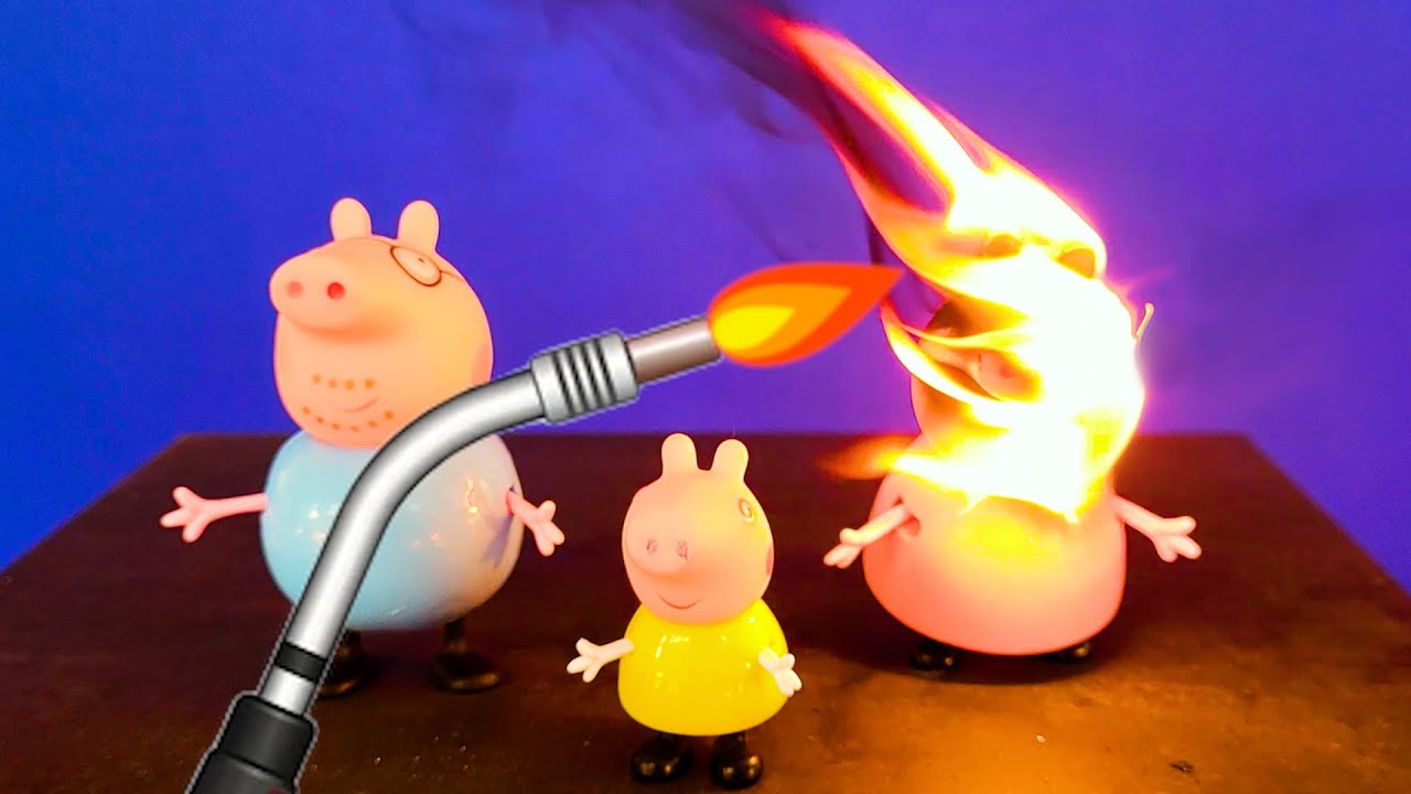 Peppa Pig Family dolls burn - YouTube