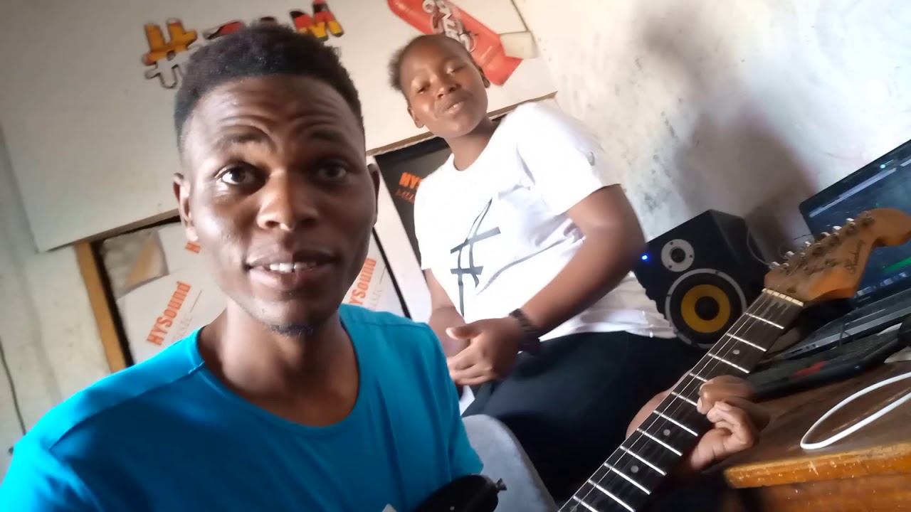 Jah Prayzah Mkwasha......BaeLucy...Studio Session With Master Vee..HysoundMusic. - YouTube