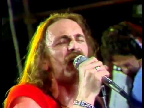TSA - Trzy zapałki - Live 1982 - YouTube