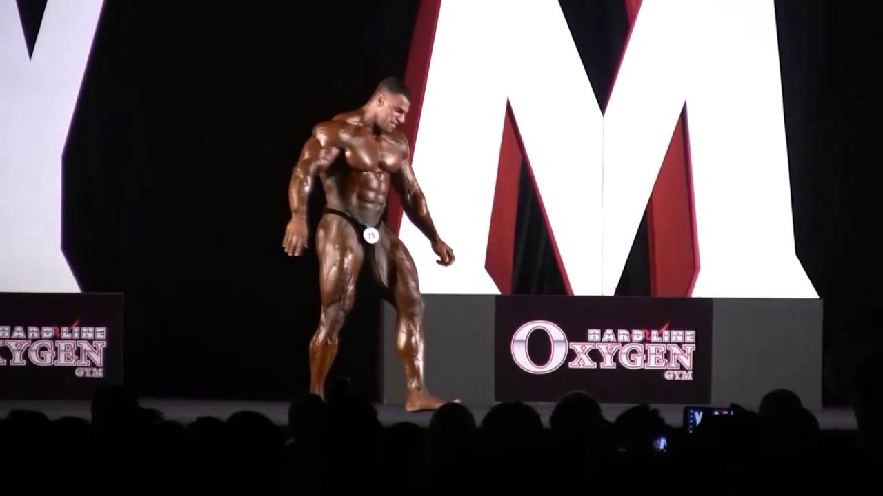 Mr. Olympia 2012 Amateurs in Kuwait - البطل تيسير خلفان - YouTube