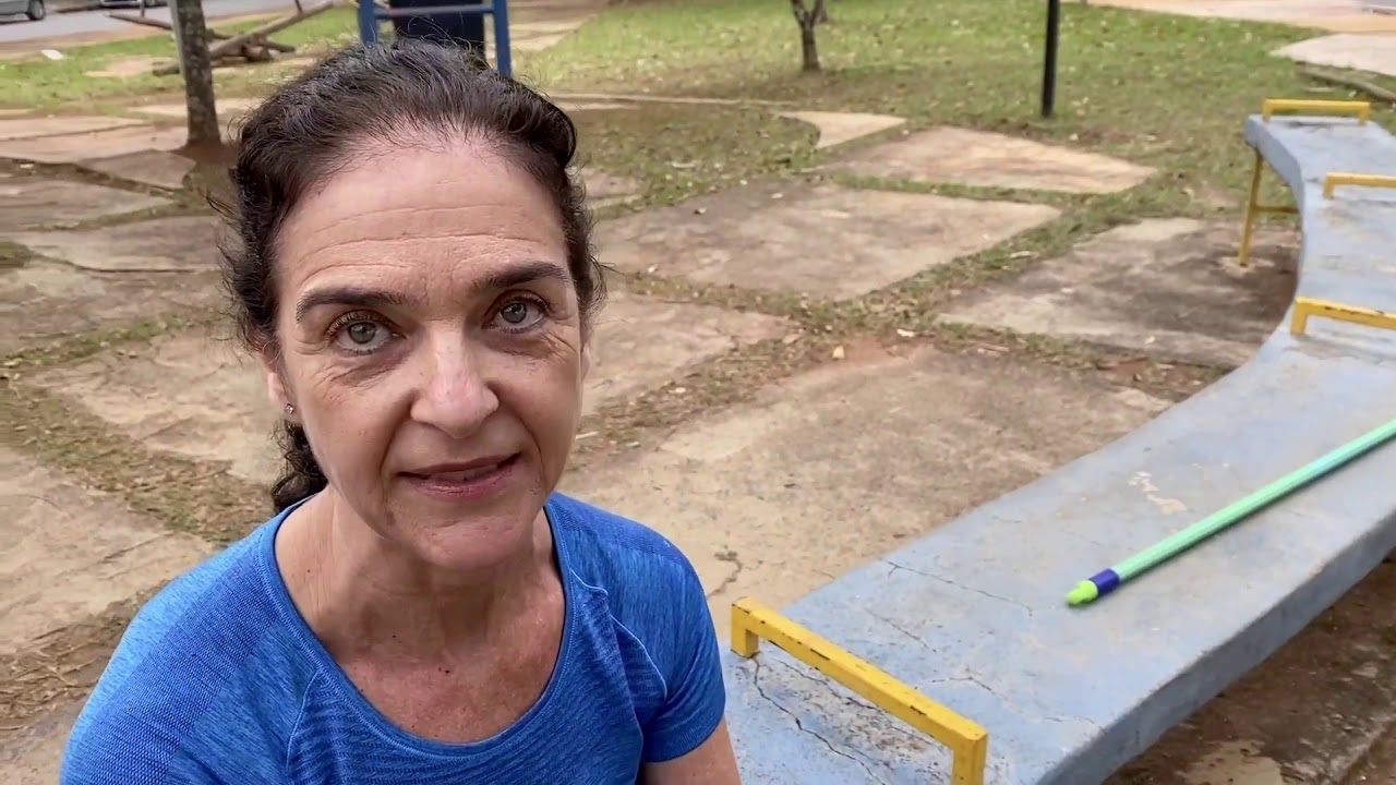 Exercícios práticos para fazer em casa com Soraya Saab - Sou 60 - YouTube