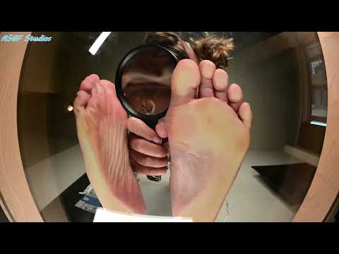 Giantess Bug Extermination