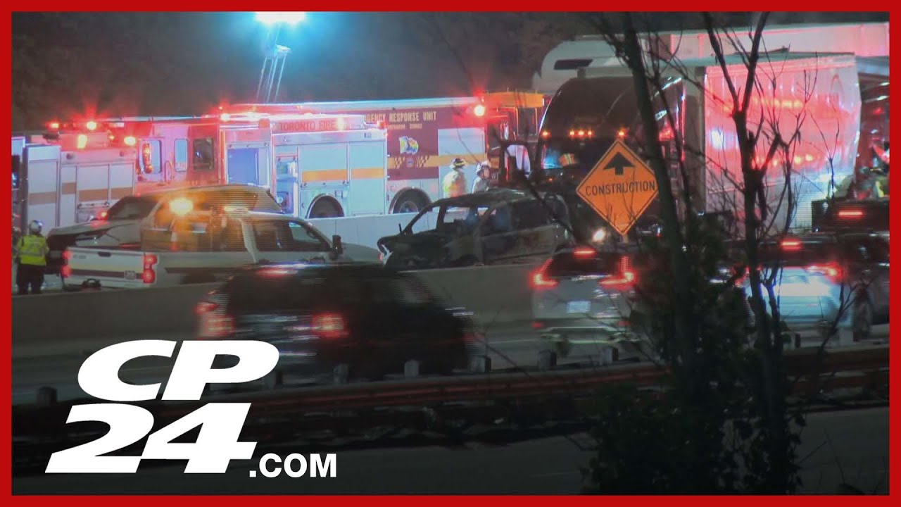 Fiery pileup on Hwy. 401 sends 3 people to hospital - YouTube