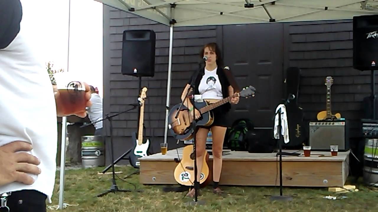 Ashley perrone #2 buzz bay brewery 8/6/16 - YouTube