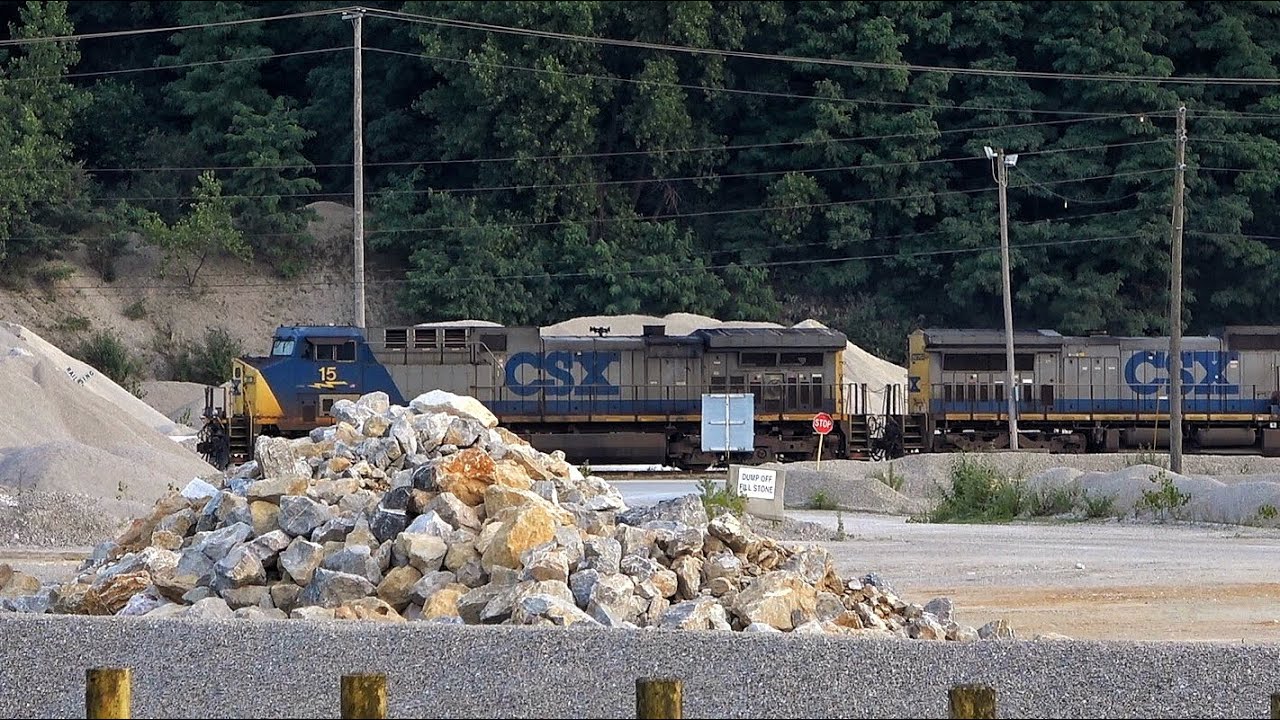 CSX W763 Working Vulcan Hanover Quarry - YouTube