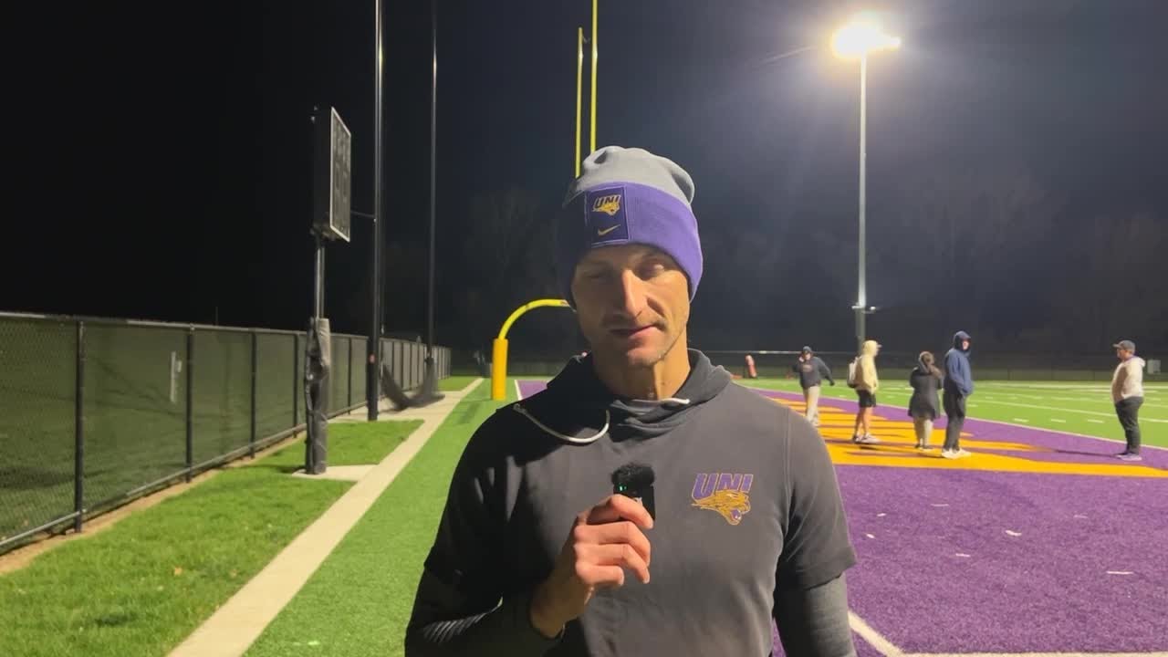 UNI WRs coach Joe Ganz describes the "ultimate teammate" - YouTube