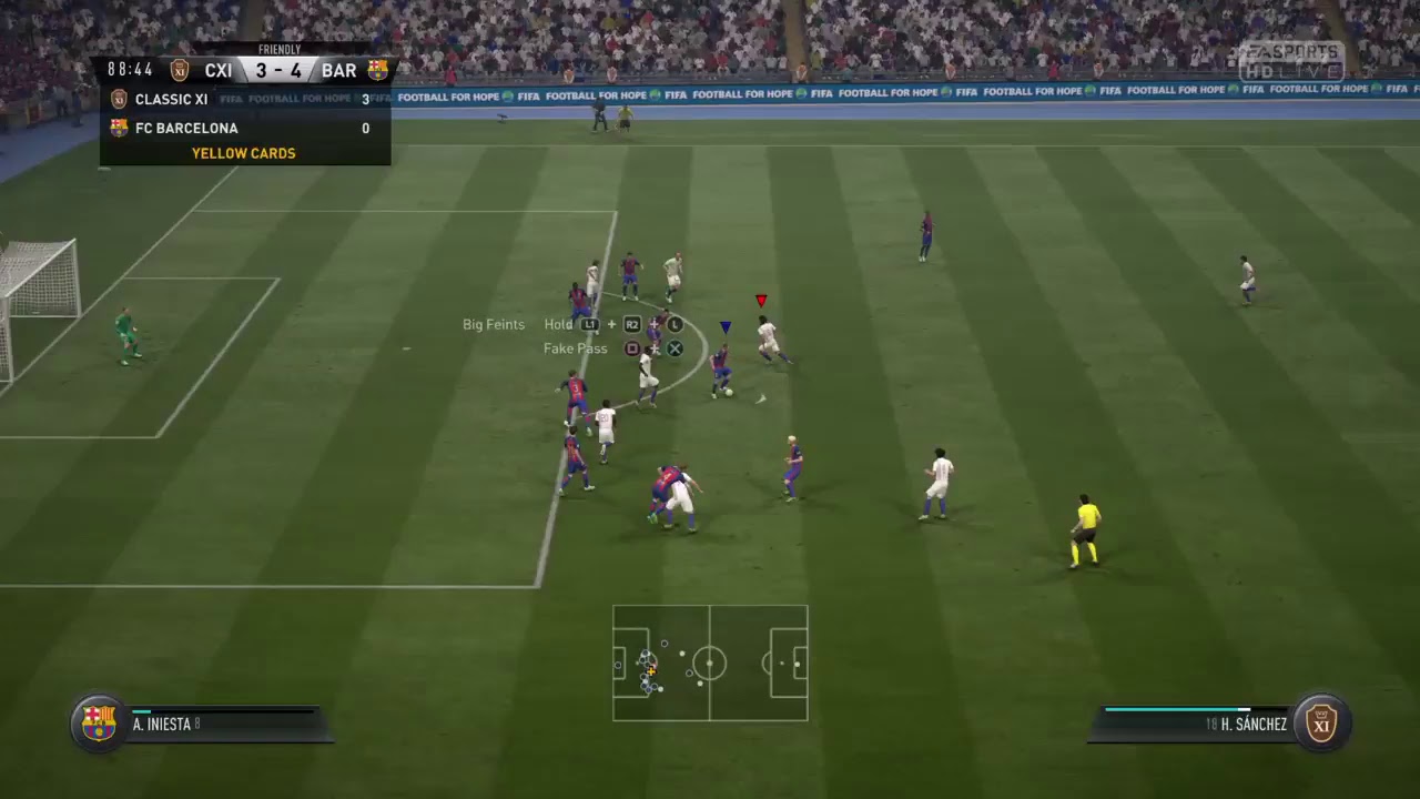 Playing with my friend on fifa - YouTube