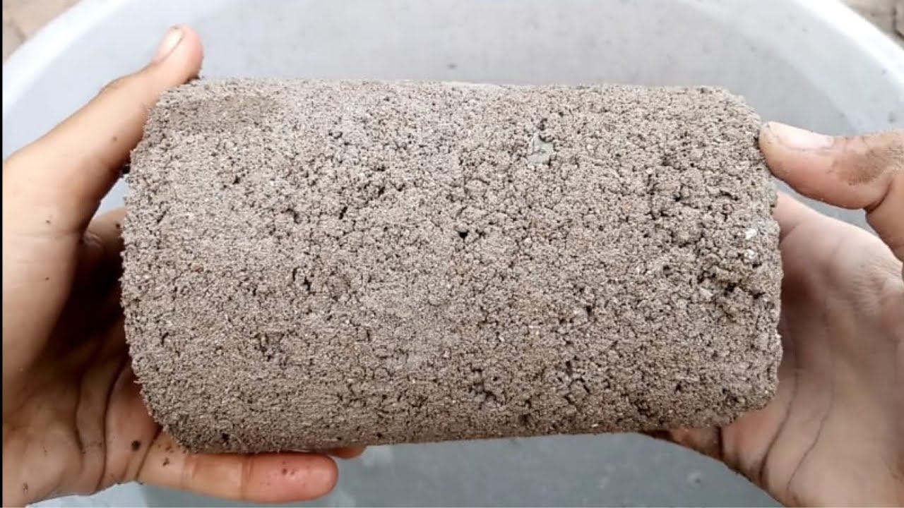 Gritty Crunchy sand cement cylinders +blocks crumbling in lot's of ...