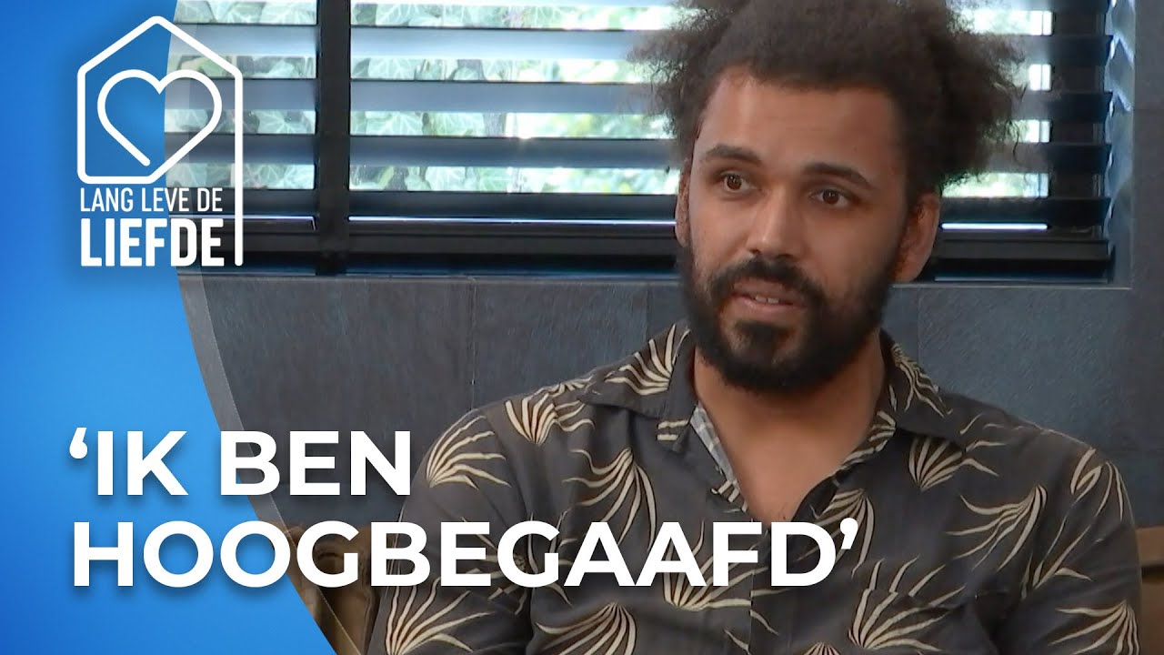 De SPANNINGEN lopen hoog op: 'Je moet niet zeggen DAT IK DOM BEN ...