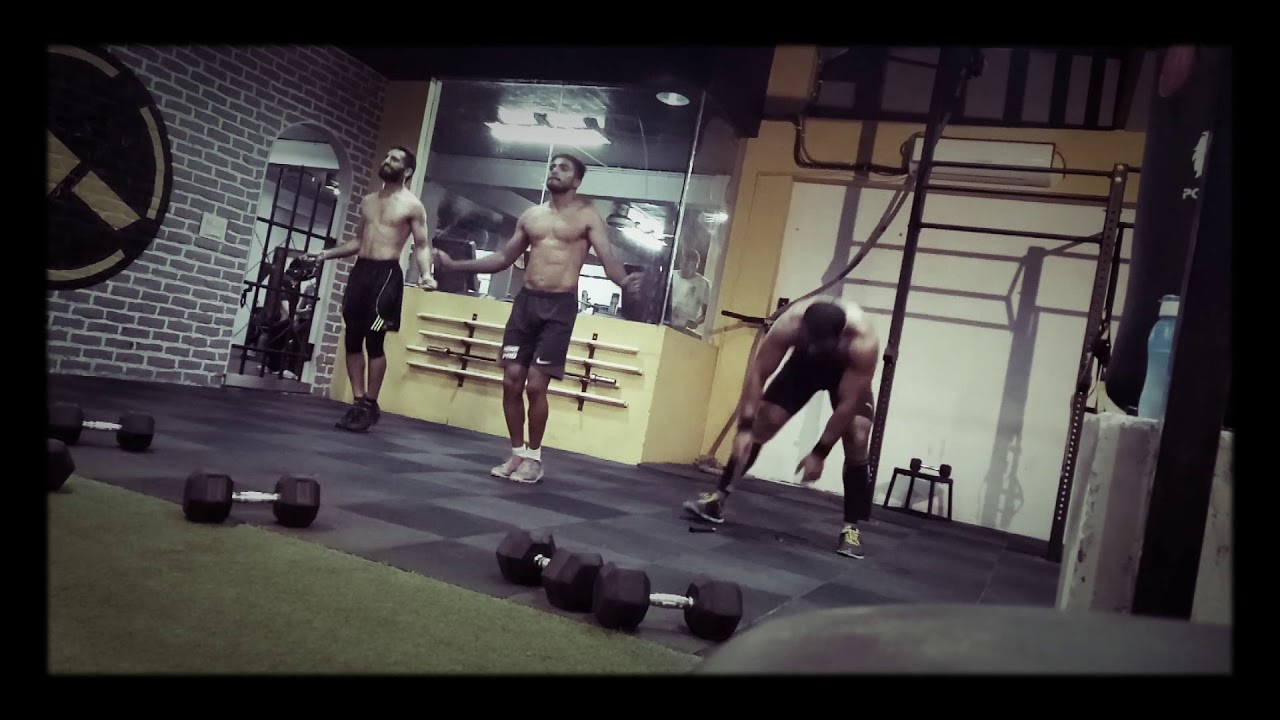 Gang Bang.... Xfit gym - YouTube