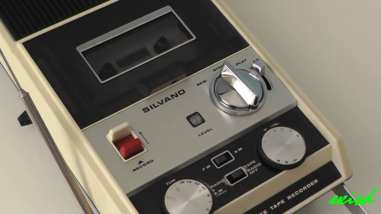 Silvano FKC-3 radio cassette recorder rádió magnó - YouTube