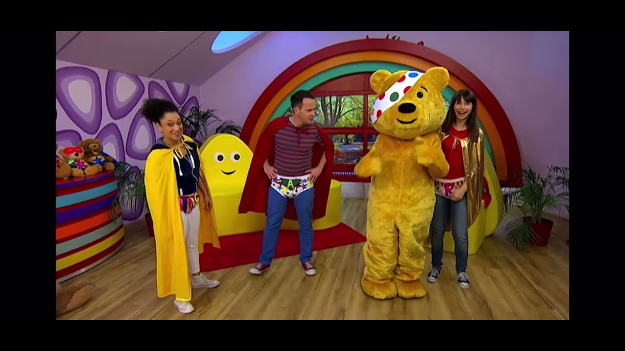 Pudsey's superhero dance - YouTube