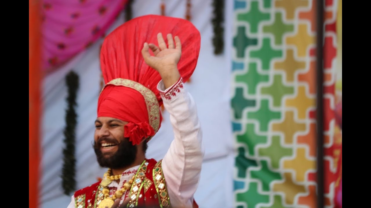 BHANGRA BELA COLLEGE ROPAR Zone 2018 Mohit Bhuttay - YouTube