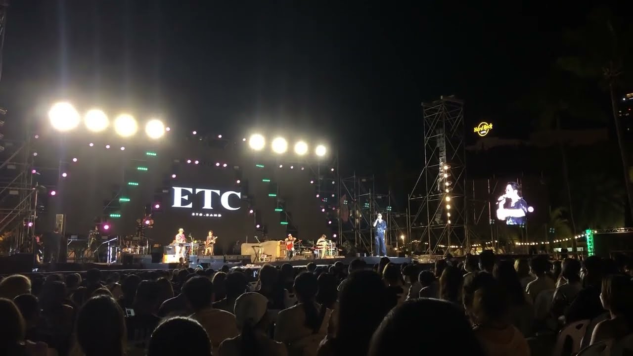 ETC - เธอคือใคร + Ending (Pattaya Music Festival 2022) Live Concert ...