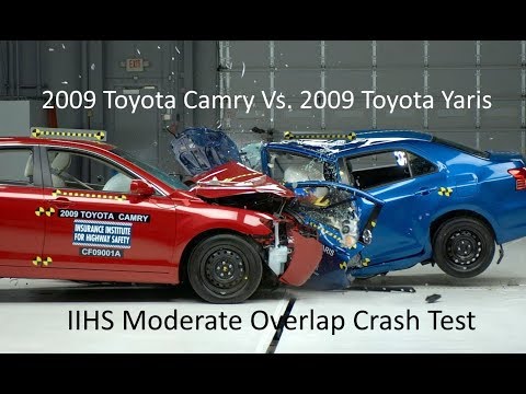 2007-2011 Toyota Camry Vs. 2007-2011 Toyota Yaris IIHS Moderate Overlap Crash Test