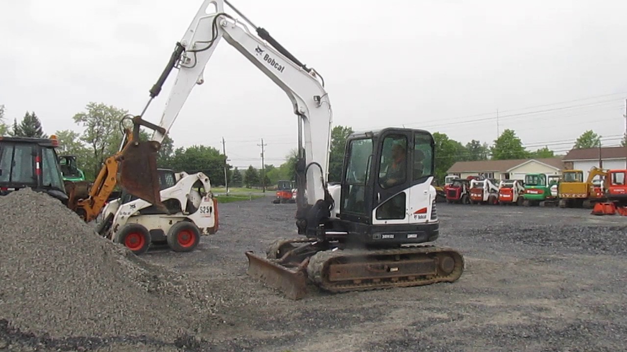 Bobcat E80 - YouTube
