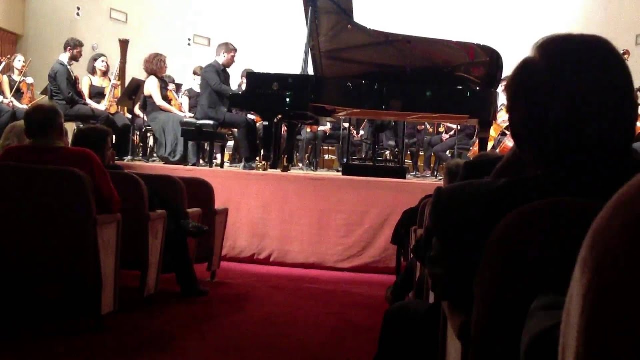 Simone Tavoni: Felix Mendelssohn - Concerto n° 1 in sol minore op.25 ...