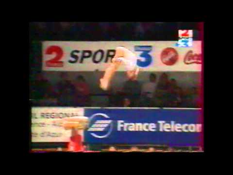 Emilie VOLLE (FRA) vault - 1997 Massilia Gym Cup EF - YouTube