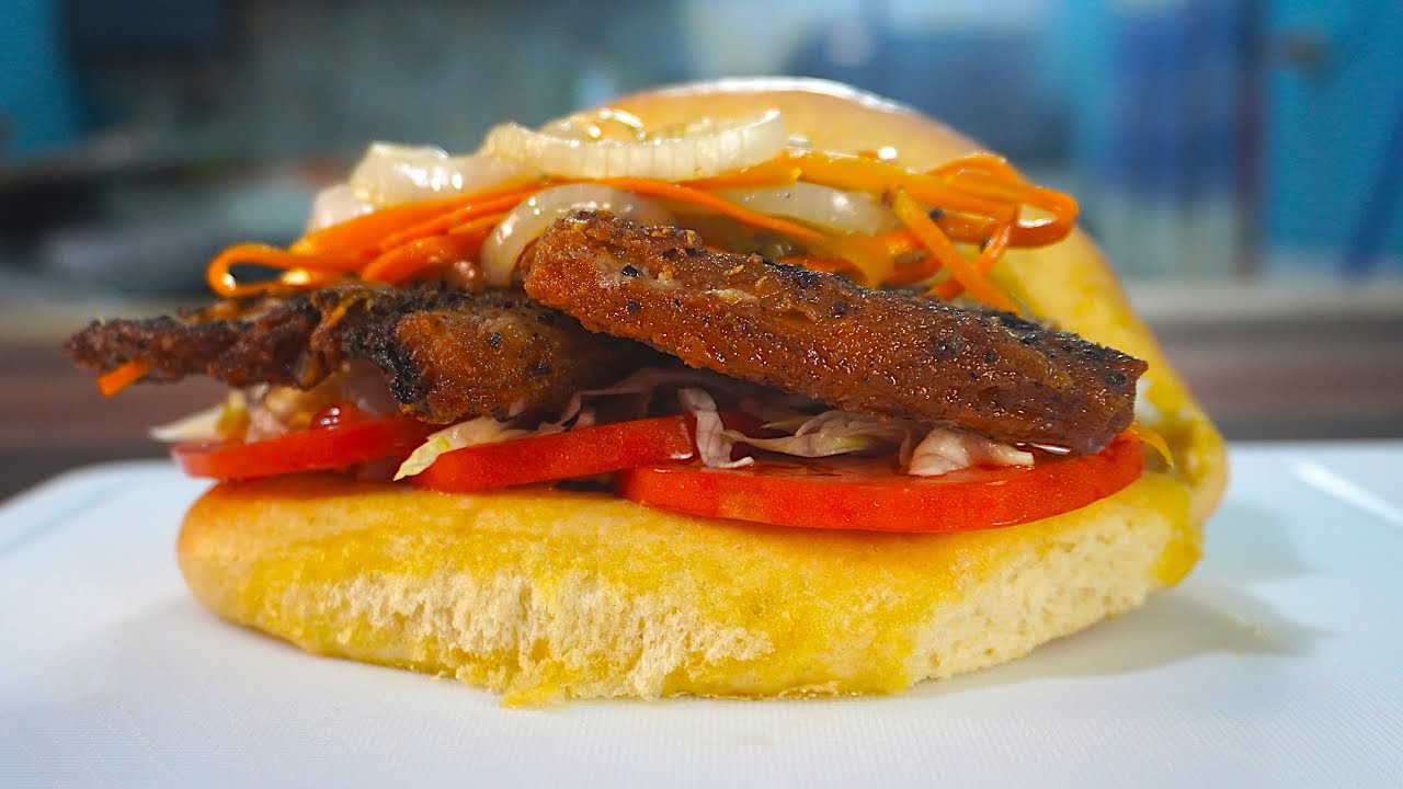 PERFECT Escovitch Saltfish Sandwich - YouTube