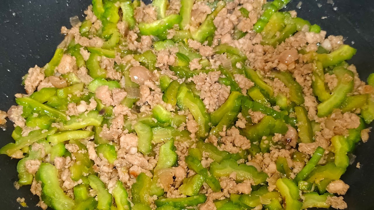 Ginisang Ampalaya With Giniling