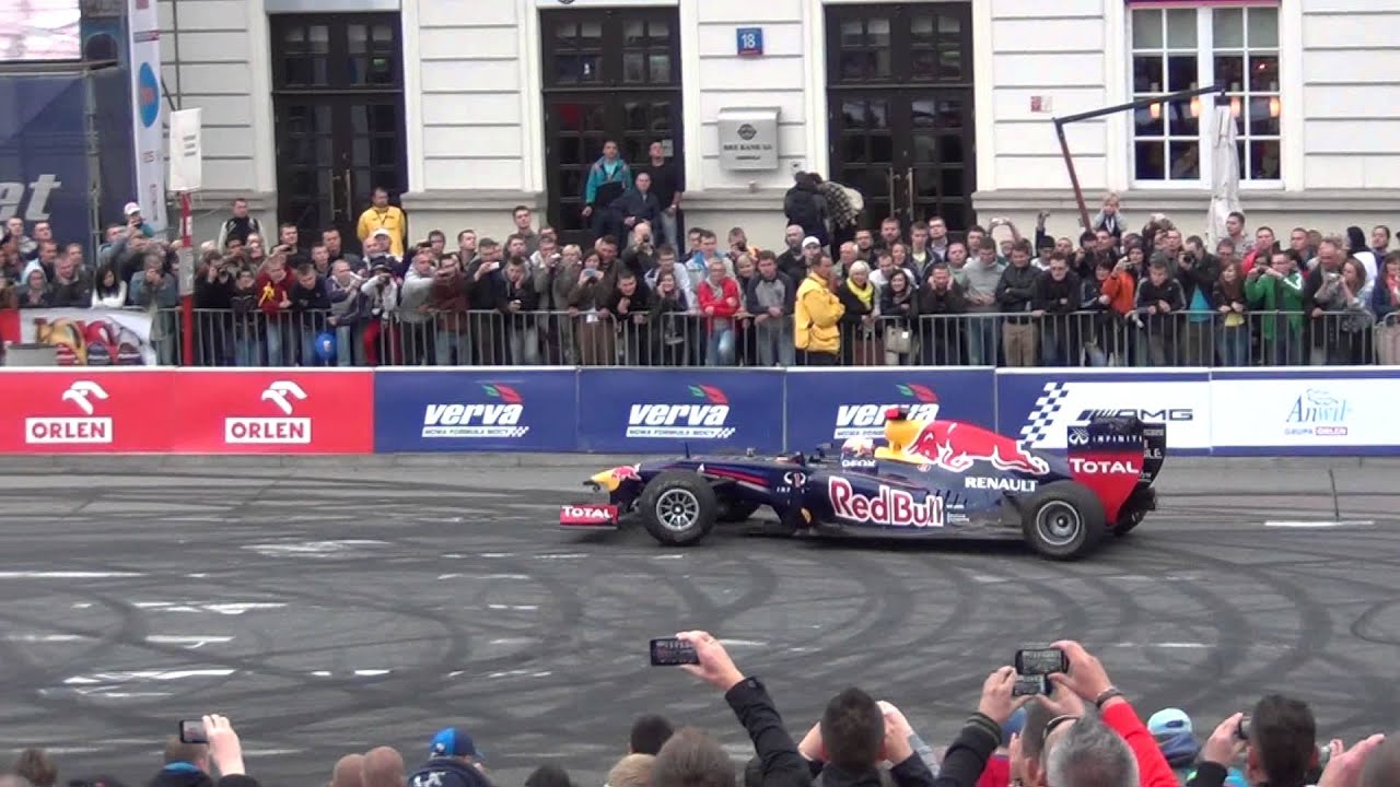 F1 BURNOUT!!! Verva Street Racing 2012 Epic sound! - YouTube