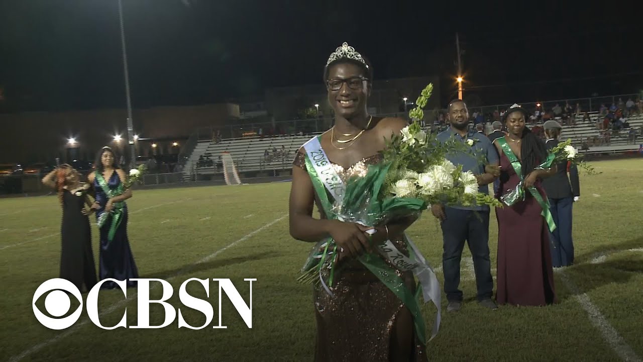 Gender neutral homecoming title given - YouTube