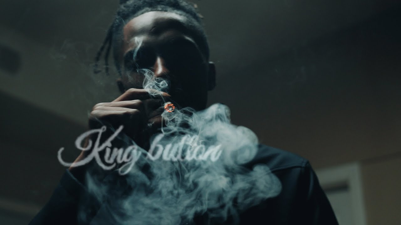 King Button - YouTube