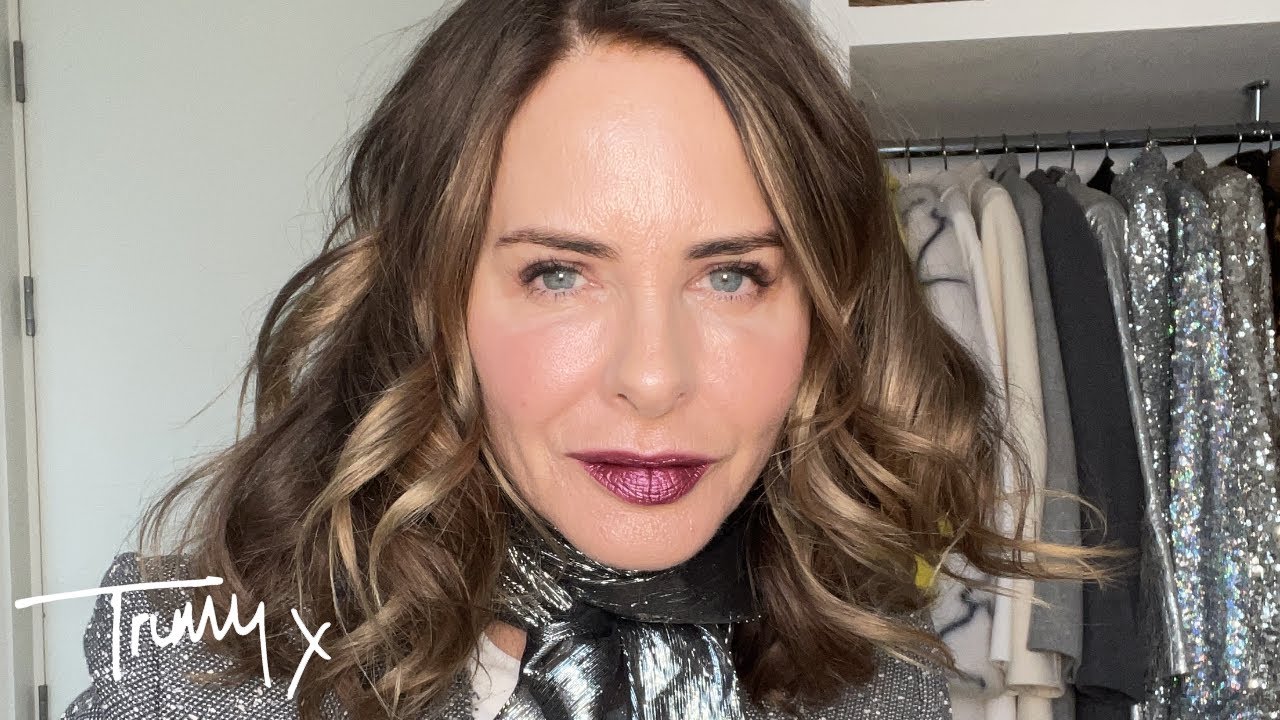 Trinny’s Tips For Brightening Up A Grey Outfit | Makeup Of The Week ...