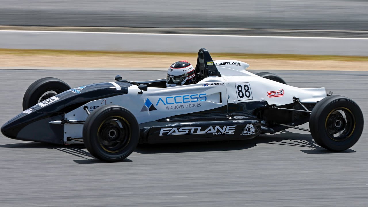 Onboard: Formula Ford 1600 Tom Chapman - Collie Motorplex - YouTube