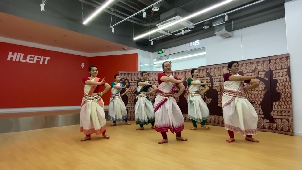 Odissi Basic Steps - YouTube